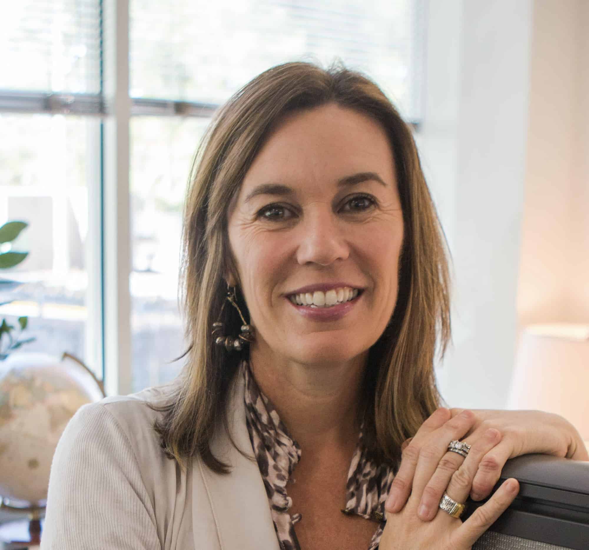 Travel Advisor Search - Departure Lounge