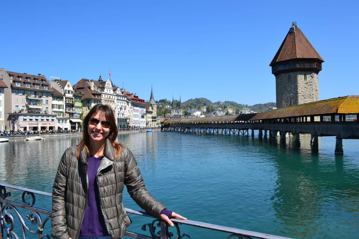 Jill Watts – Departure Lounge